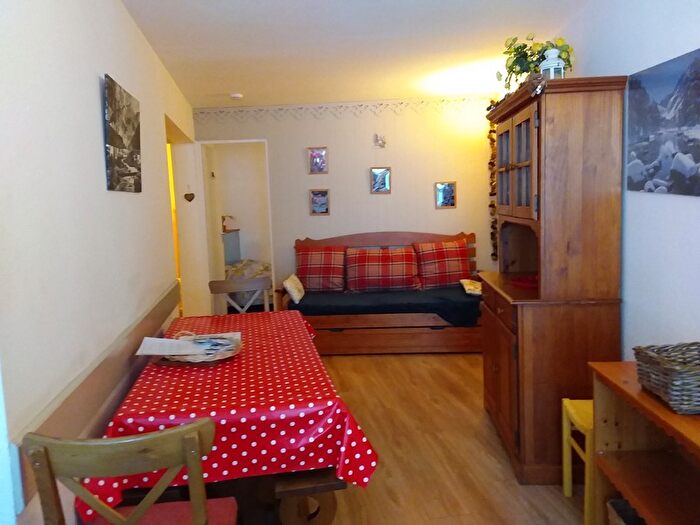 Appartement à vendre - Bagnères-de-Bigorre - 3 pièces - 2 chambres