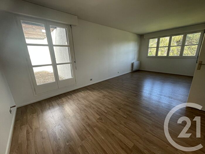 Gif-sur-Yvette, Chevry : Appartement 3 pièces à louer