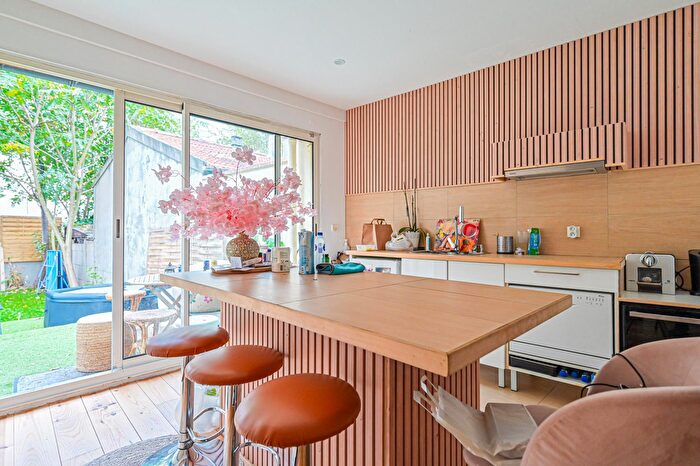 Maison à vendre - Alfortville, Mairie, Gare - 5 pièces - 4 chambres