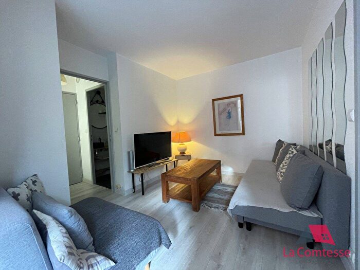 Appartement 2 pièces à Est, La Ciotat, à louer