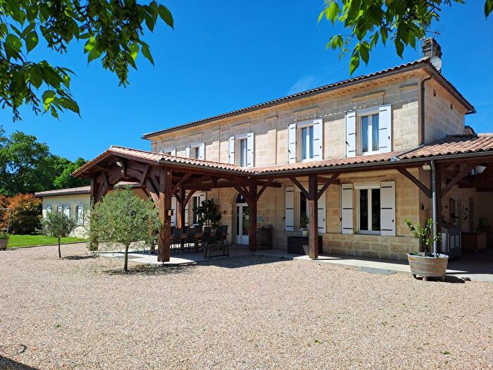 Maison à vendre - Périssac - 12 pièces - 8 chambres