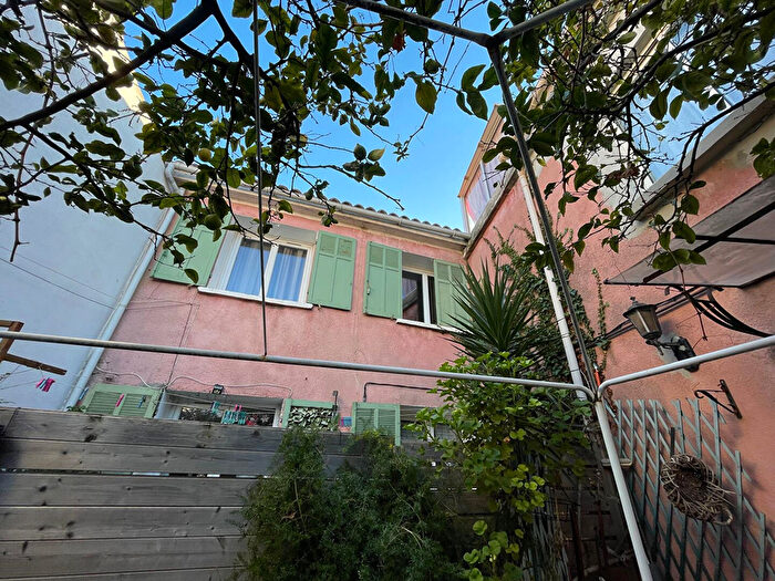 Appartement à vendre - La Ciotat, Centre-ville - 3 pièces - 2 chambres