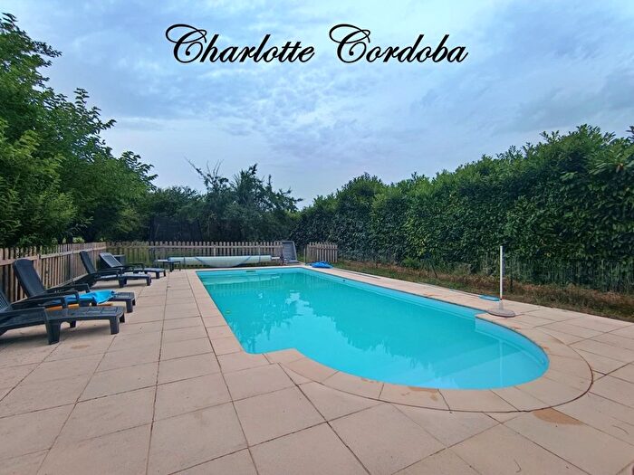 Maison à vendre - Feugarolles - 20 pièces - 12 chambres