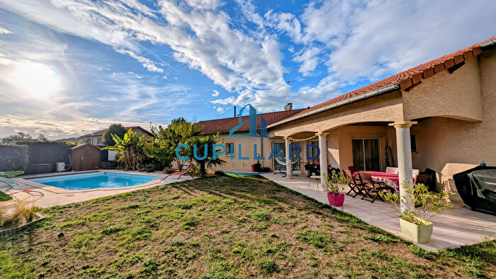 Maison à vendre - Villerest - 6 pièces - 4 chambres