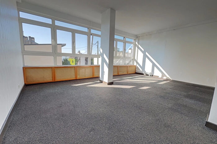 Appartement à vendre - Nancy, Beauregard, Boufflers, Buthegnémont - 6 pièces - 5 chambres