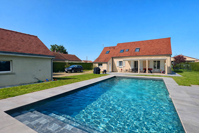 Maison à vendre - Châtellerault, Est - 5 pièces - 4 chambres