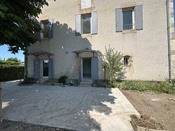 Maison 5 pièces à louer à Saint-Hilaire-de-Lusignan
