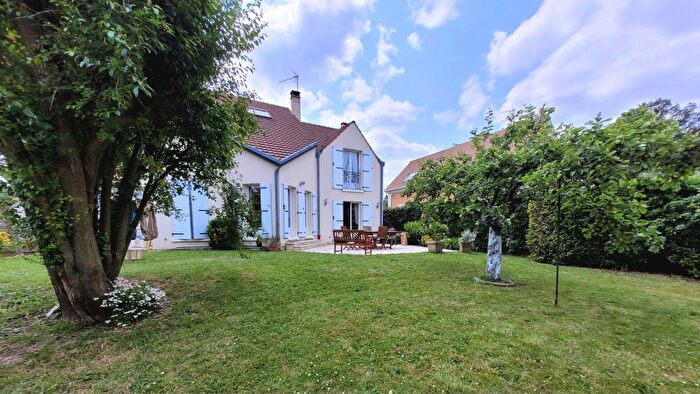 Maison à vendre - Saint-Prix - 8 pièces - 4 chambres