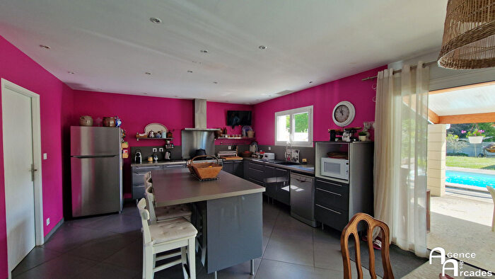 Maison 7 pièces à Gauriaguet, à vendre