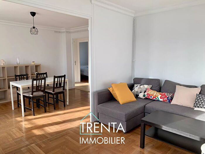 Appartement à louer - Grenoble, Eaux-Claires, Mistral - 3 pièces - 2 chambres