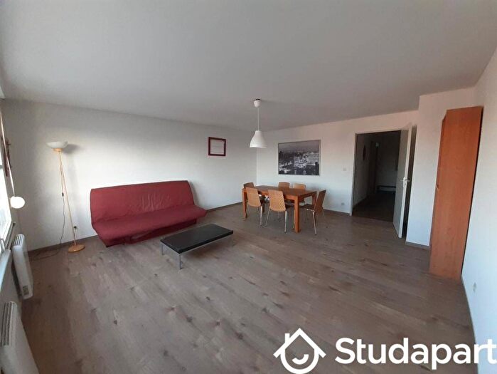 Appartement 3 pièces à Centre Ville, Reims, à louer