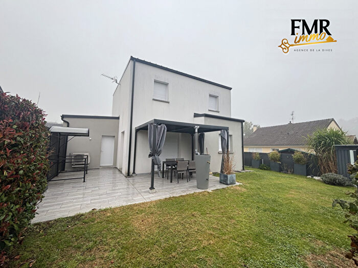 Maison 5 pièces à Saint-Martin-de-la-Lieue, à vendre