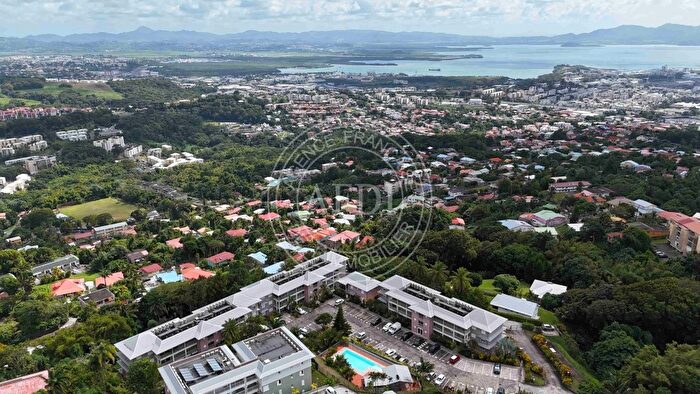 Appartement à vendre - Fort-de-France - 3 pièces - 2 chambres