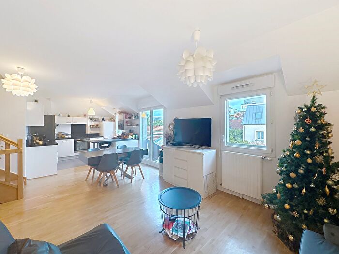 Appartement à vendre - Rungis - 4 pièces - 3 chambres