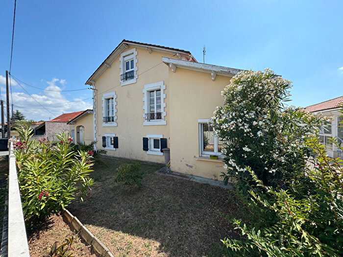 Maison à vendre - Saujon - 6 pièces - 4 chambres