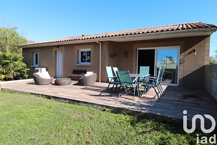 Maison à vendre - Montguyon - 6 pièces - 3 chambres