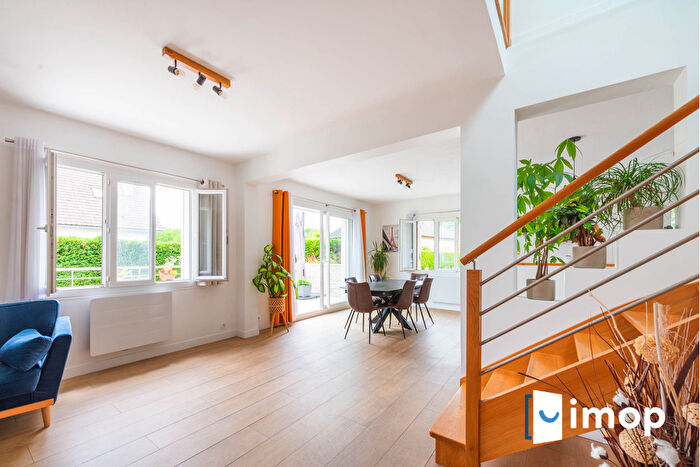 L'Étang-la-Ville : Maison 5 pièces à vendre