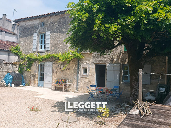 Maison à vendre - Neuvicq-le-Château - 6 pièces - 4 chambres