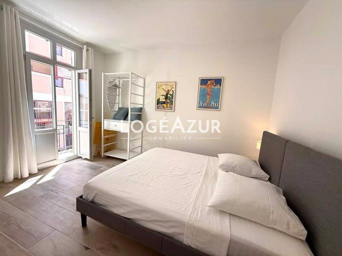 Appartement 1 pièce à Centre Ville, Antibes, à louer
