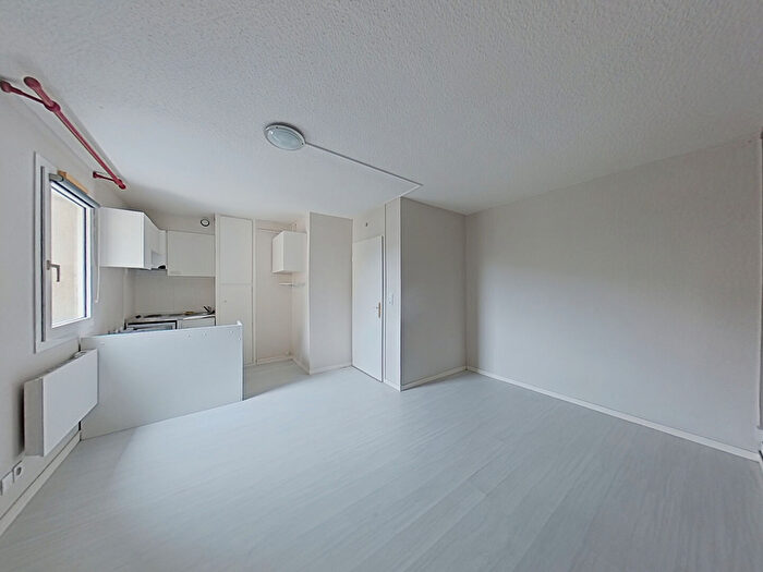 Appartement à vendre - Tours, Montjoyeux - 1 pièce