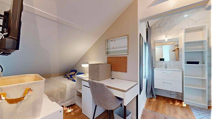 Appartement à louer - Centre Ville, Reims - 1 pièce