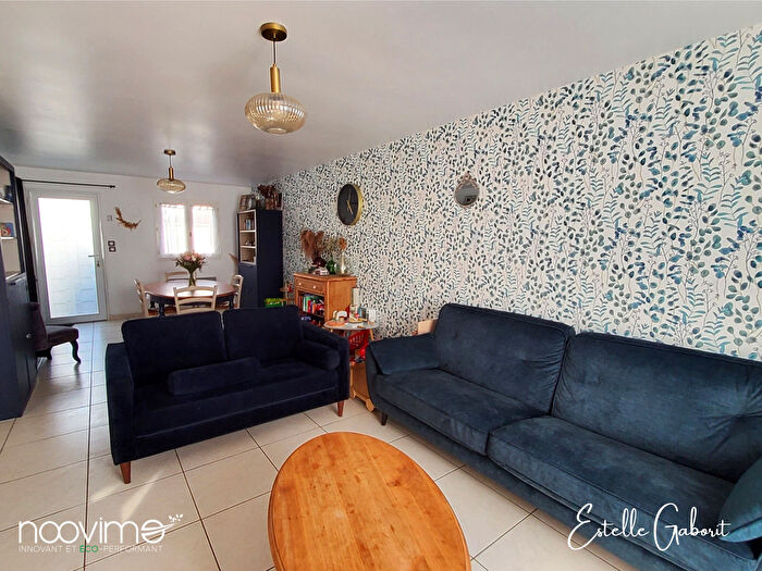 Maison à vendre - Chemillé - 6 pièces - 4 chambres