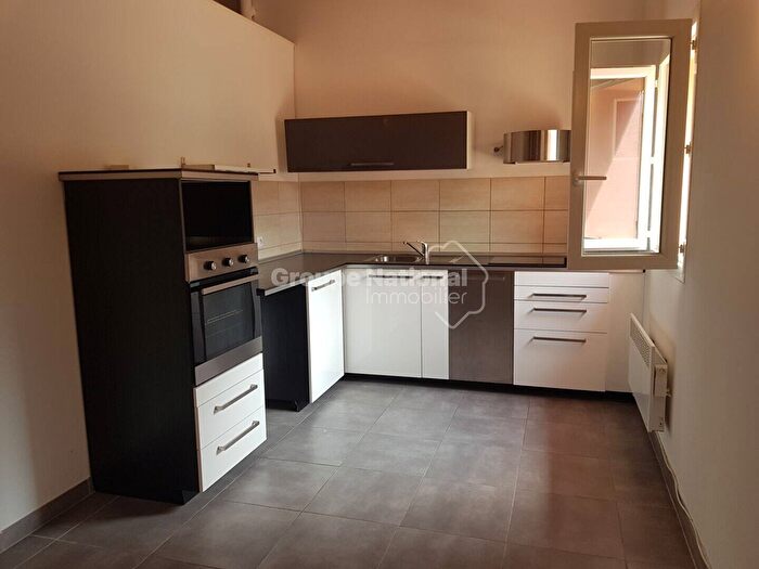 Appartement 4 pièces à louer à Centre, Le Luc