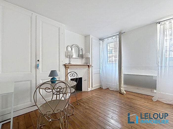 Appartement à louer - Rouen, Vieux Marché, Cathédrale - 1 pièce