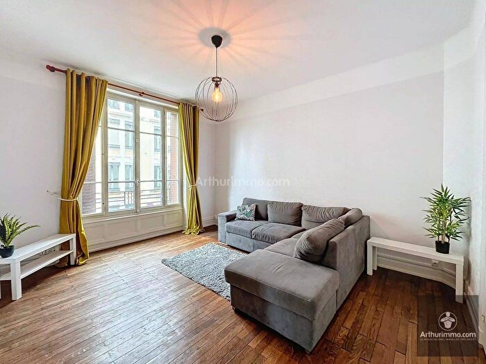 Le Centre-Gare, Roanne : Appartement 4 pièces à louer