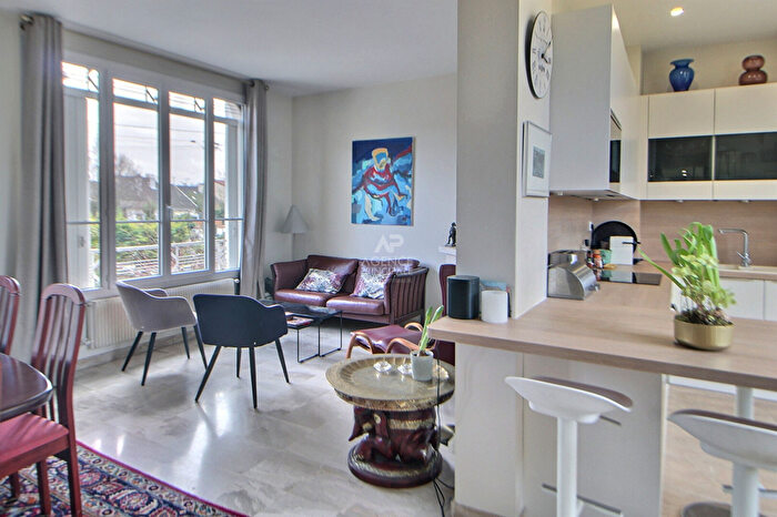 Maison à vendre - Verneuil-sur-Seine, Centre-ville, Gare - 6 pièces - 4 chambres