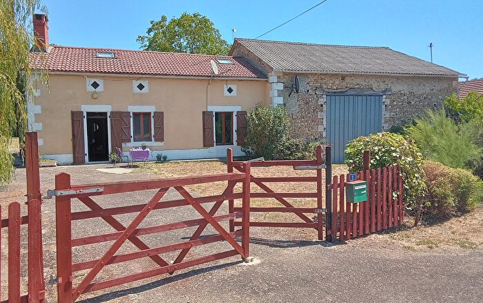 Maison 4 pièces à vendre à Bouresse