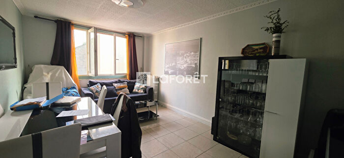 Pierrefitte-sur-Seine, Centre-ville, Butte-Pinson : Appartement 3 pièces à vendre