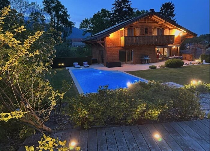 Maison 8 pièces à vendre à Farges