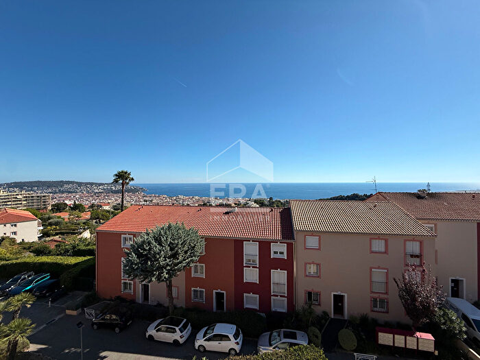 Appartement à vendre - Nice, Saint-Pierre de Feric - 3 pièces - 2 chambres