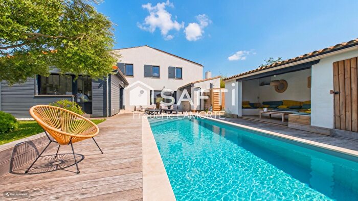 Maison 7 pièces à Saint-Médard-d'Aunis, à vendre