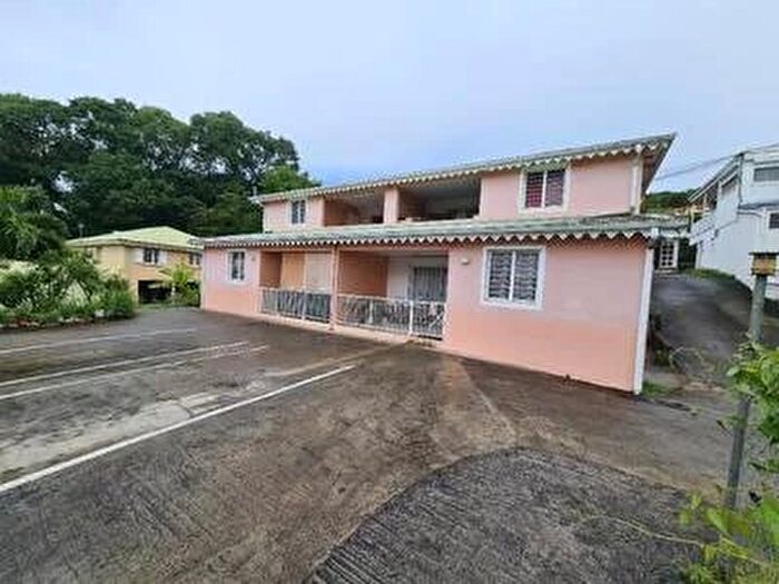Appartement à louer - Fort-de-France - 3 pièces - 2 chambres