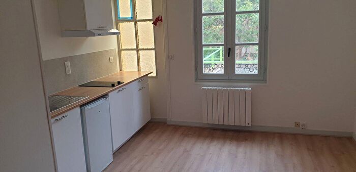 Appartement à louer - Centre Ville, Niort - 1 pièce - 1 chambre