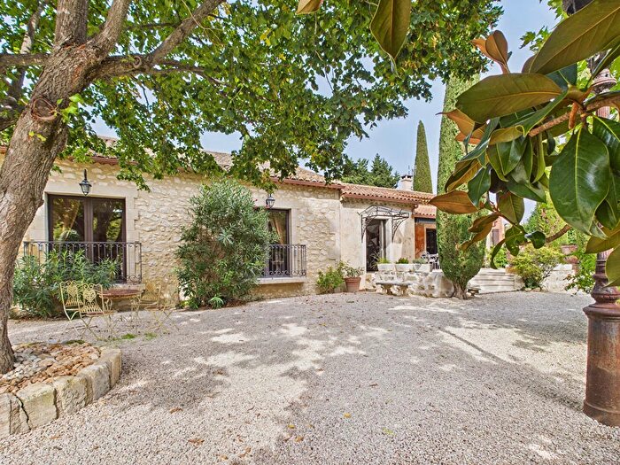 Maison 6 pièces à vendre à Mollégès