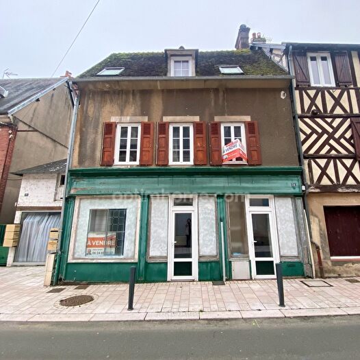 Maison à vendre - Beaumont-le-Roger - 7 pièces - 5 chambres