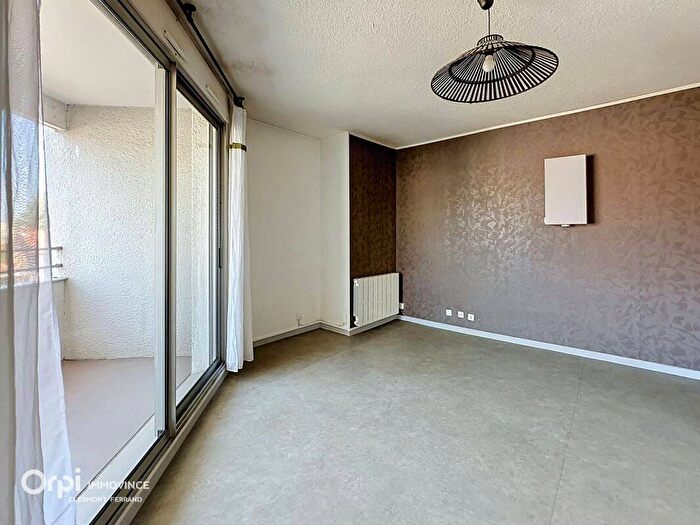 Lecoq, Clermont-Ferrand - Appartement 1 pièce à louer