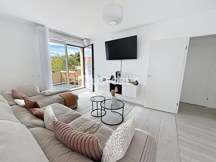 Appartement à vendre - Crespières - 3 pièces - 2 chambres