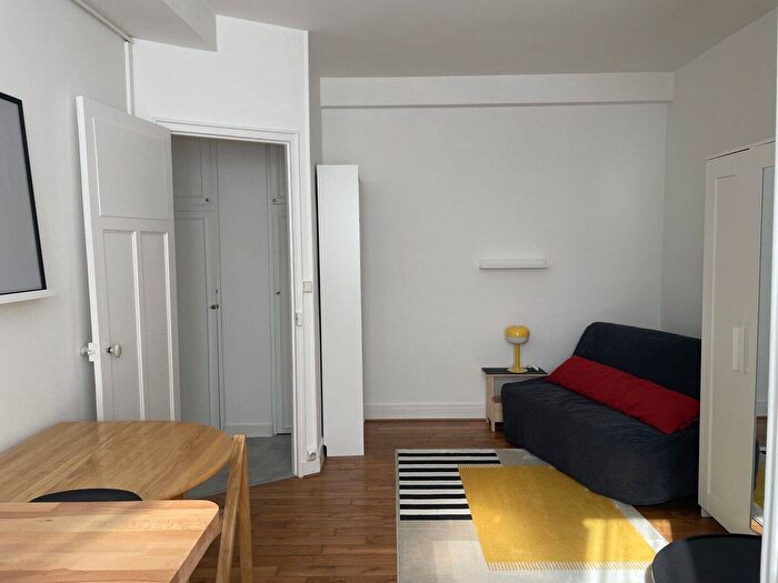 Appartement à louer - Jardin de Reuilly, Paris ème arrondissement - 1 pièce