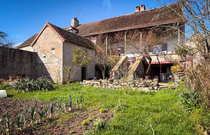 Maison 9 pièces à vendre - Saint-Huruge