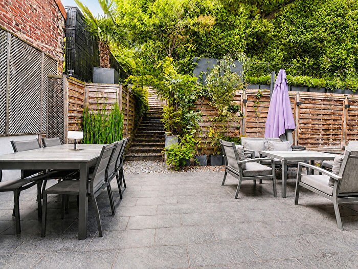Maison 7 pièces à vendre à Chatou, Est