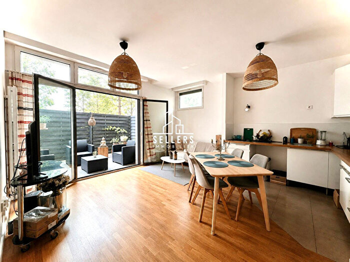Boulogne-Billancourt, Menus, Jean Baptiste Clément : Appartement 3 pièces à vendre