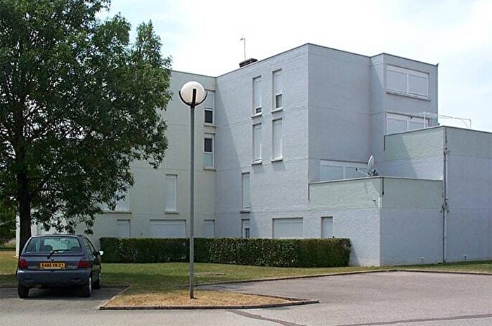 Appartement à louer - Venarey-les-Laumes - 3 pièces - 2 chambres