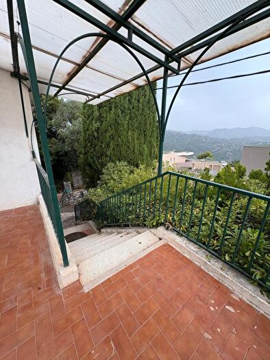 Châteauneuf-Villevieille - Appartement 3 pièces à louer