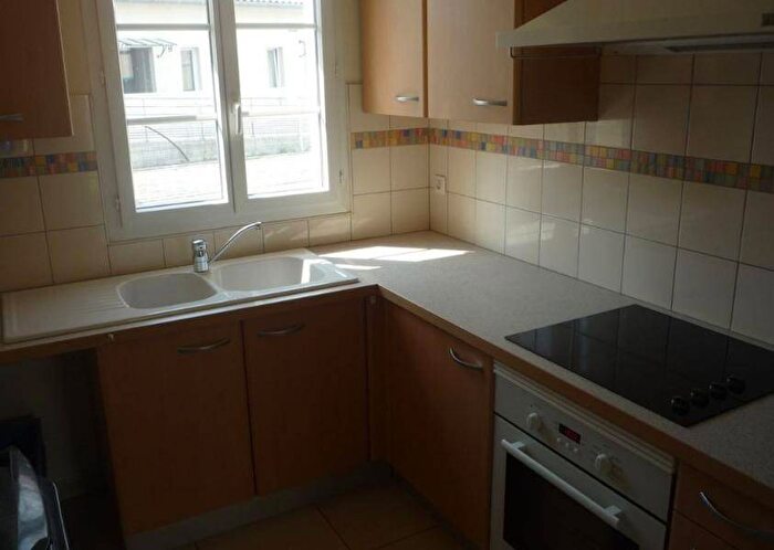 Sainte-Terre : Maison 4 pièces à louer