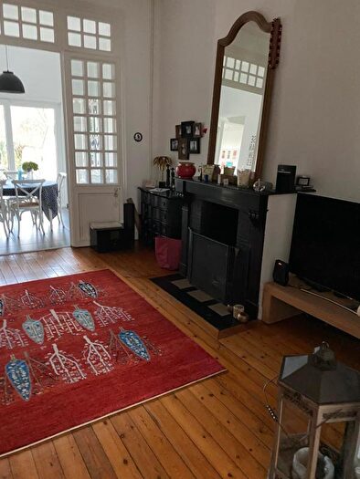 Maison à vendre - Valenciennes - 10 pièces - 5 chambres