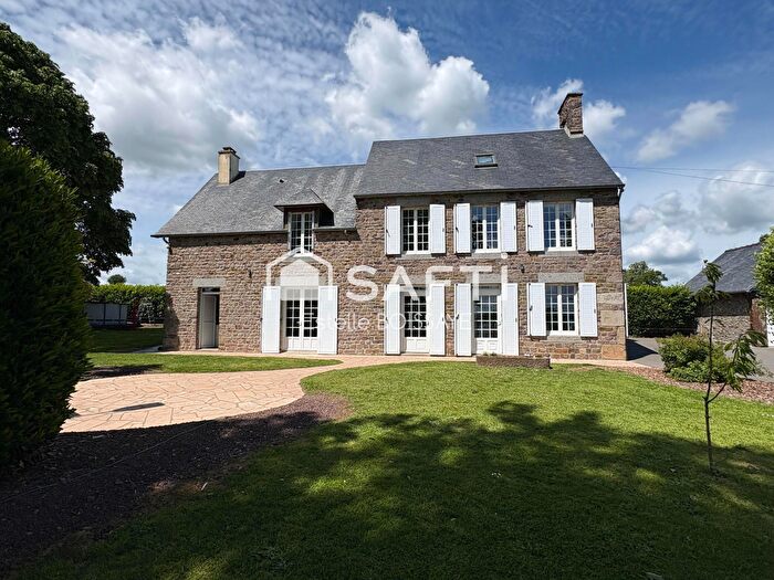 Sainte-Marie-Laumont : Maison 7 pièces à vendre